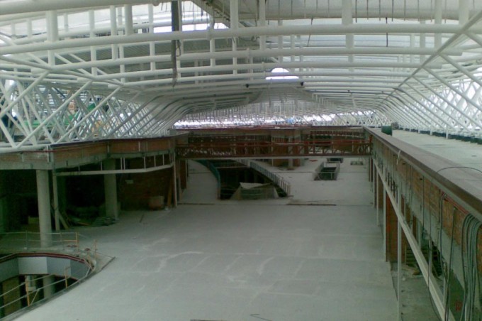 CENTRO COMERCIAL Y OFICINAS "ARENA MULTIESPACIO" - Edifesa